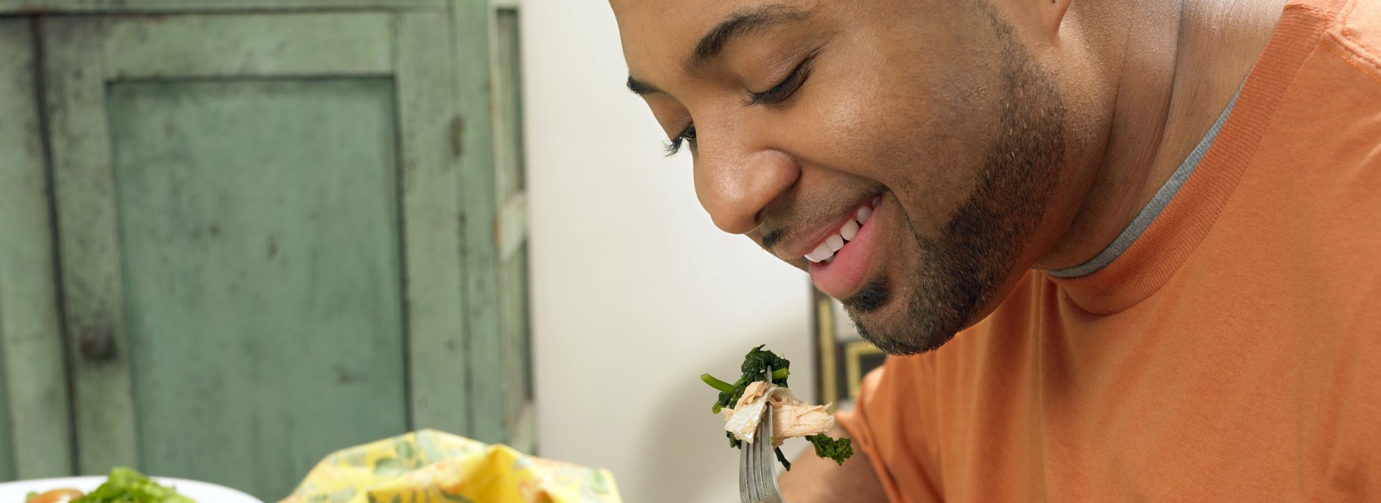 Improve your eating habits with mindful eating - Health Advocate Blog